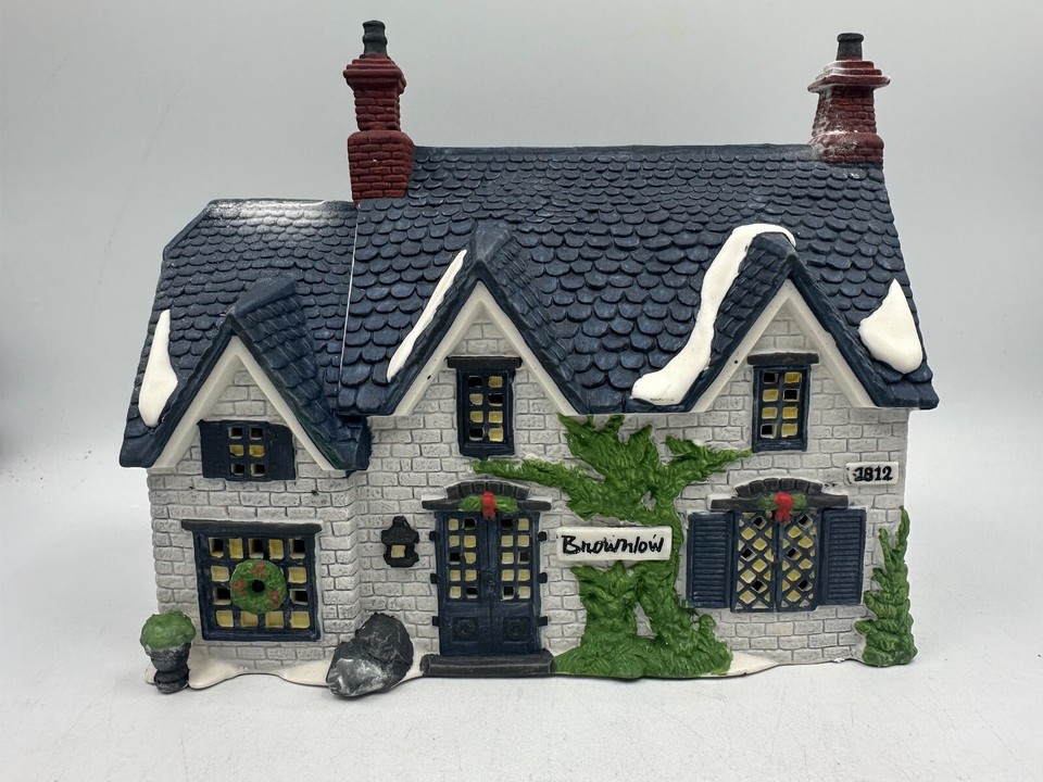 Dept 56 Oliver Twist Brownlow House 5553-0 Lighted Dickens Village ...