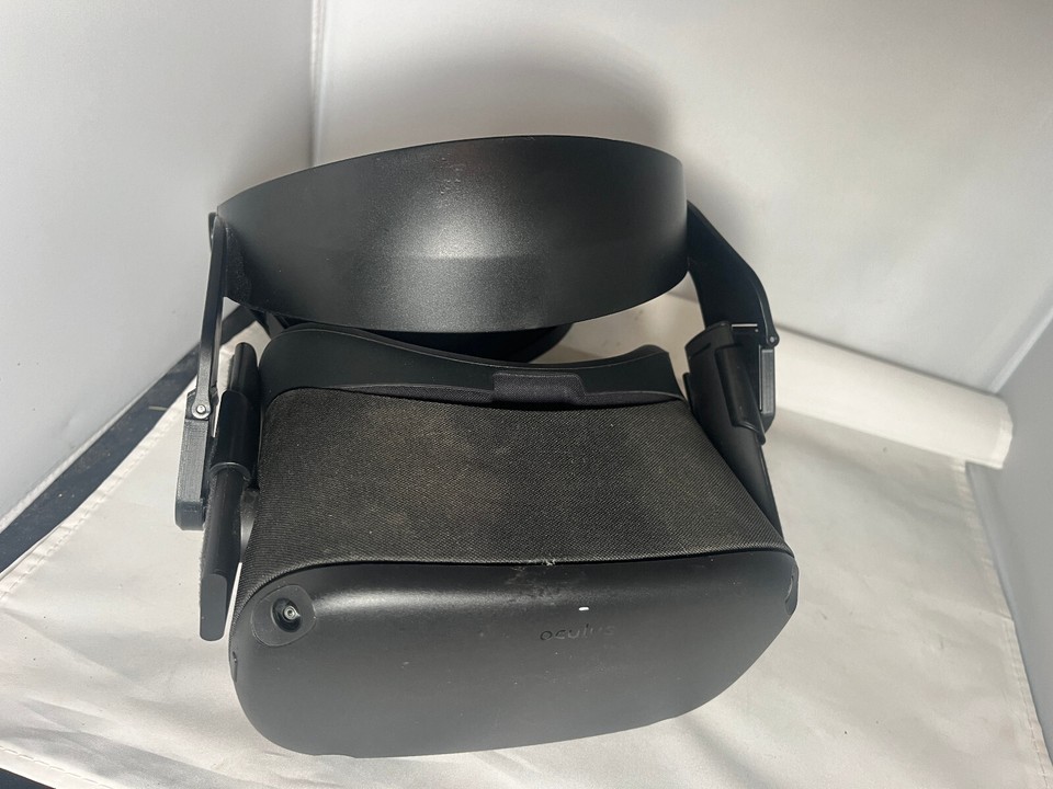 Oculus Quest 1 Headset (128GB, Black) + Adjustable Halo strap (Headset ...
