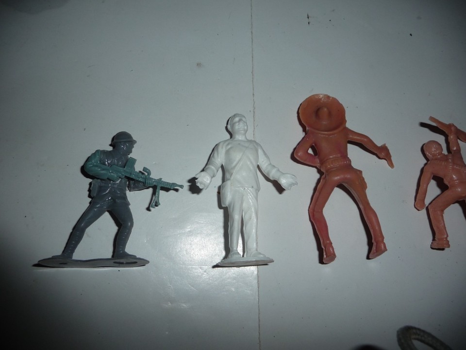 MEXICANS MADE IN MEXICO FIGURES LOT -RARE -1/32 Plastic .DEAL!!! | eBay