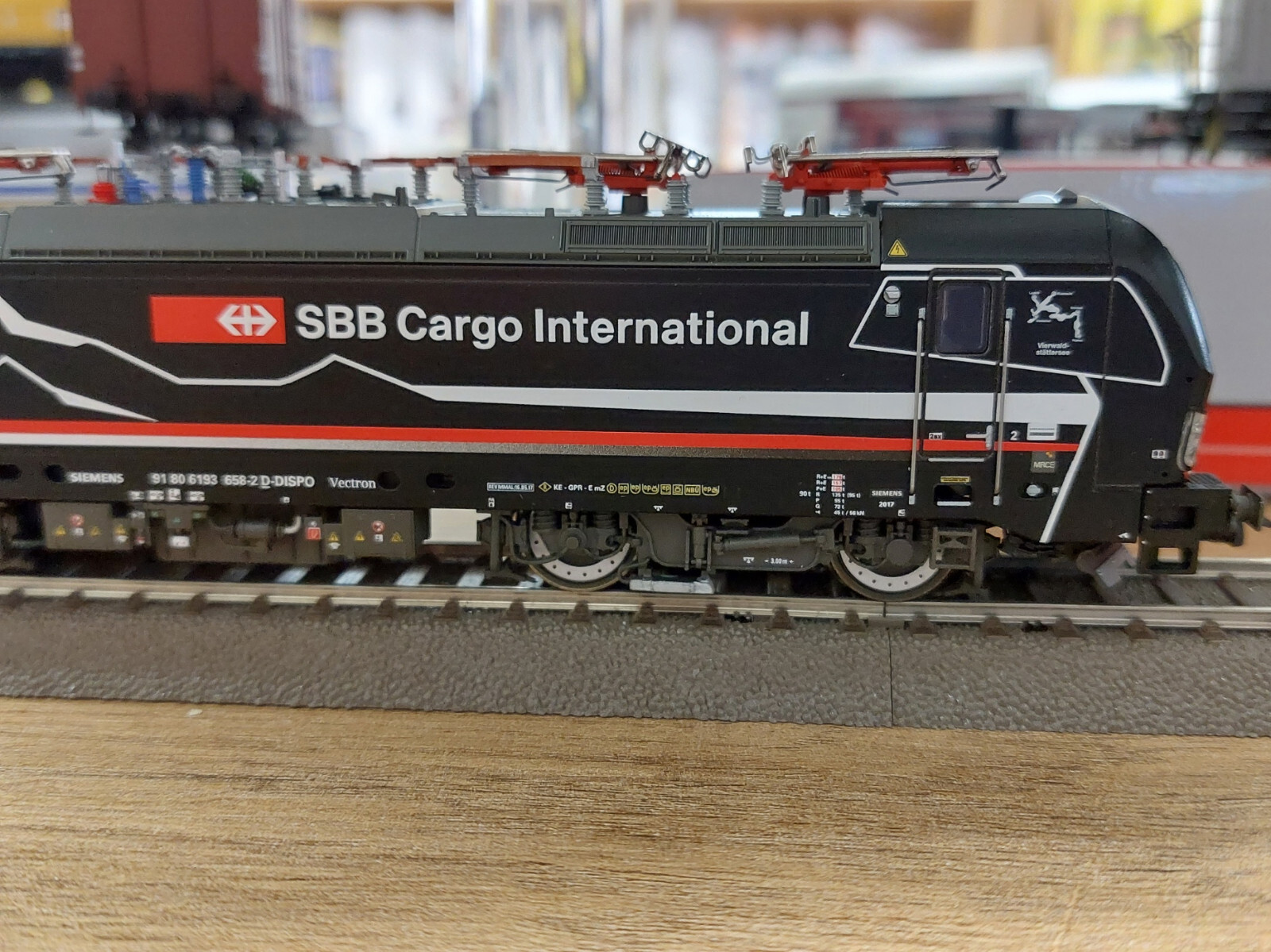 Roco 70726 E-Lok Vectron BR 193 658-2 SBB Cargo Shadowpiercer EpVI H0 ...
