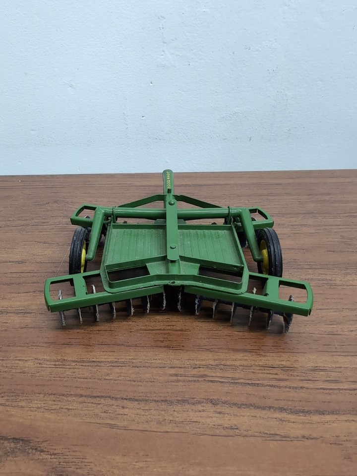 1/16 Eska Farm Toy John Deere Clip Disk Tractor Implement | eBay