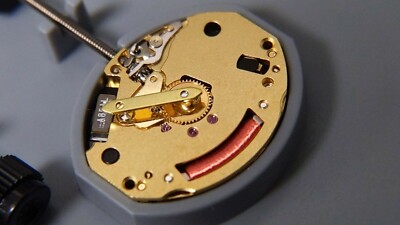 ETA 976.001 watch movement SS1 V8 Aig 1 (H1) NEW yellow 2 hands SS1 | eBay