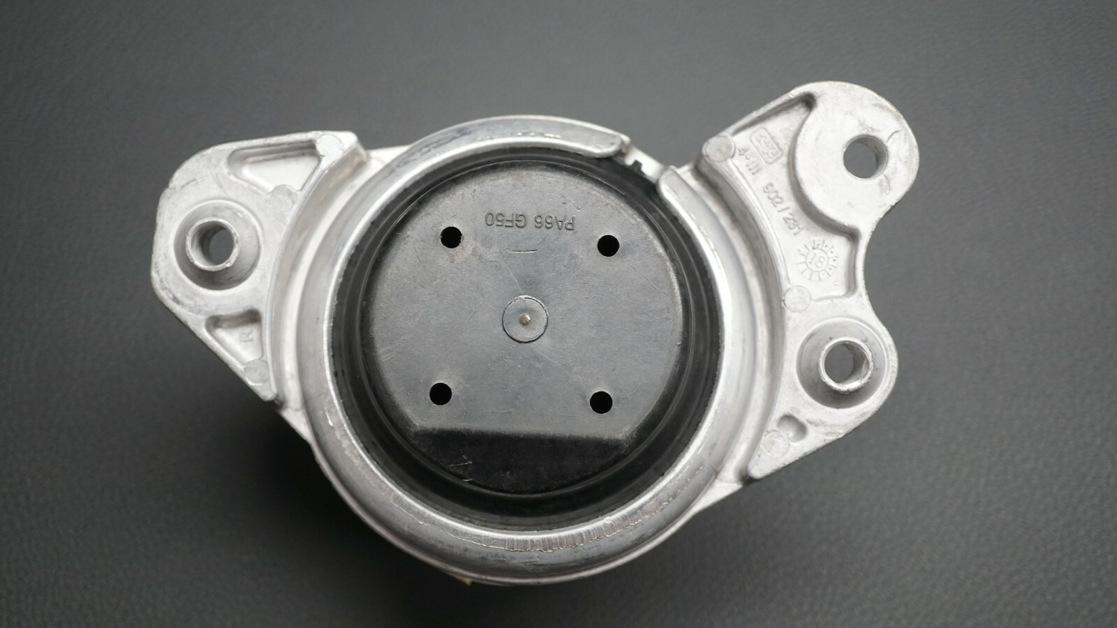 OEM 2018 MERCEDES BENZ W213 W253 X253 C253 RIGHT ENGINE MOUNT ...