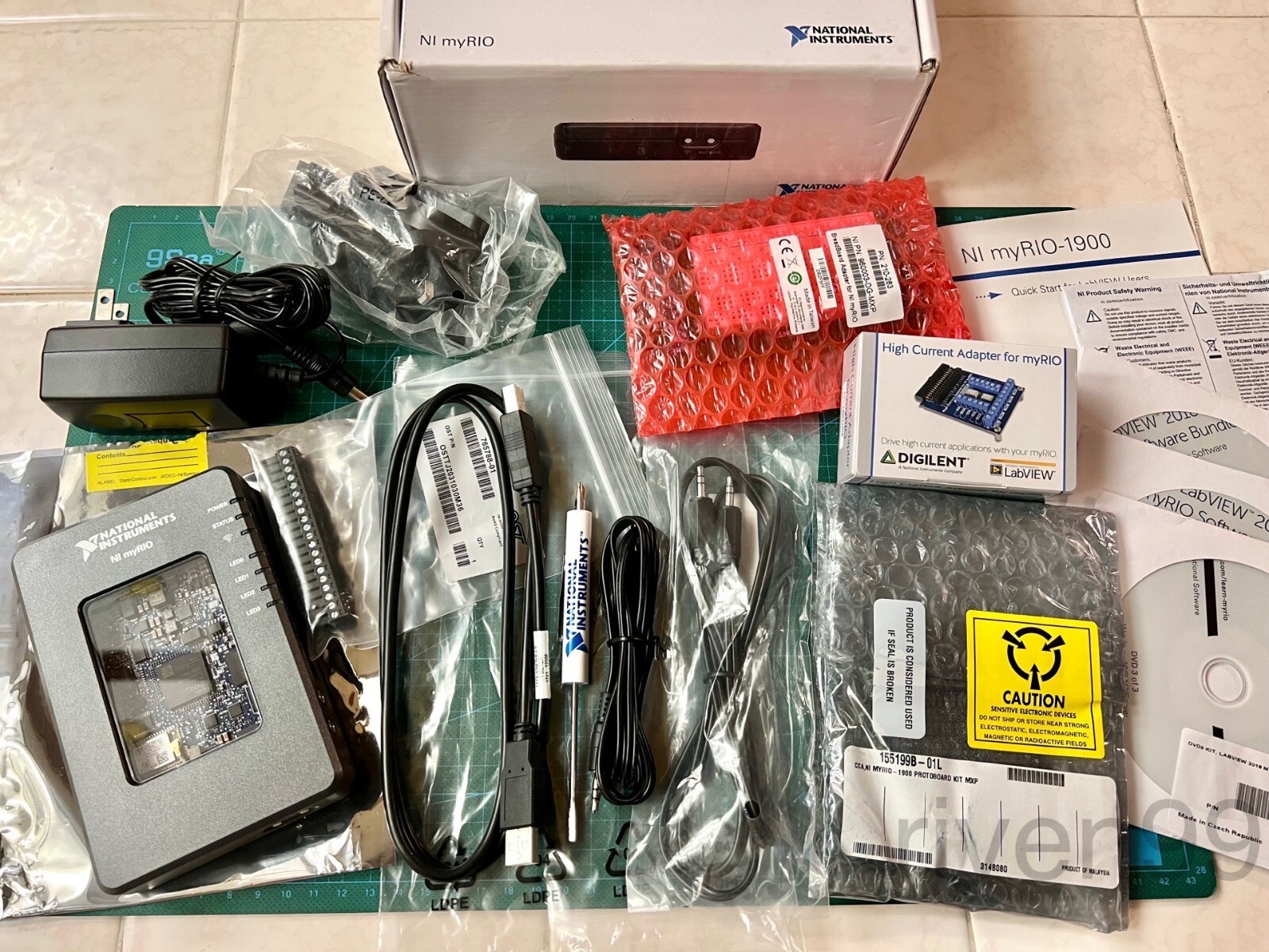NI National Instruments USB myRIO-1900 FPGA Kit + Accessories for ...
