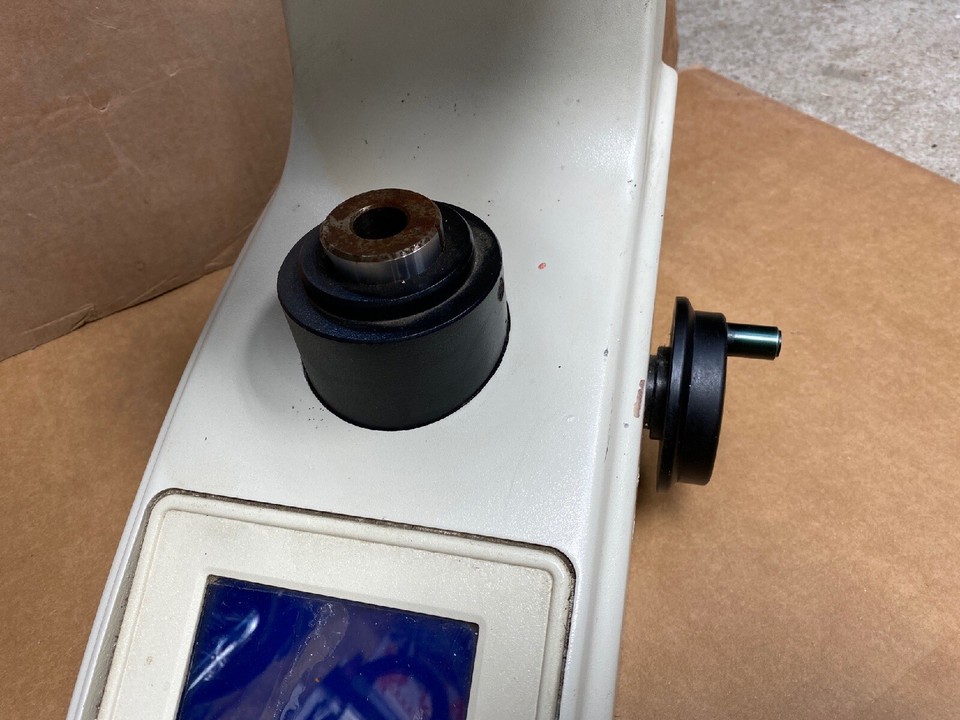 Wilson Instruments Instron 402MVD Knoop / Vickers Hardness Tester FAST ...