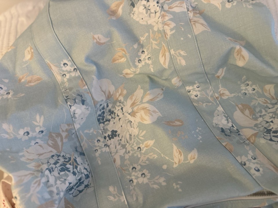 Rachel Ashwell Shabby Chic Couture Blue Belle Hydrangea Weekender Bag ...