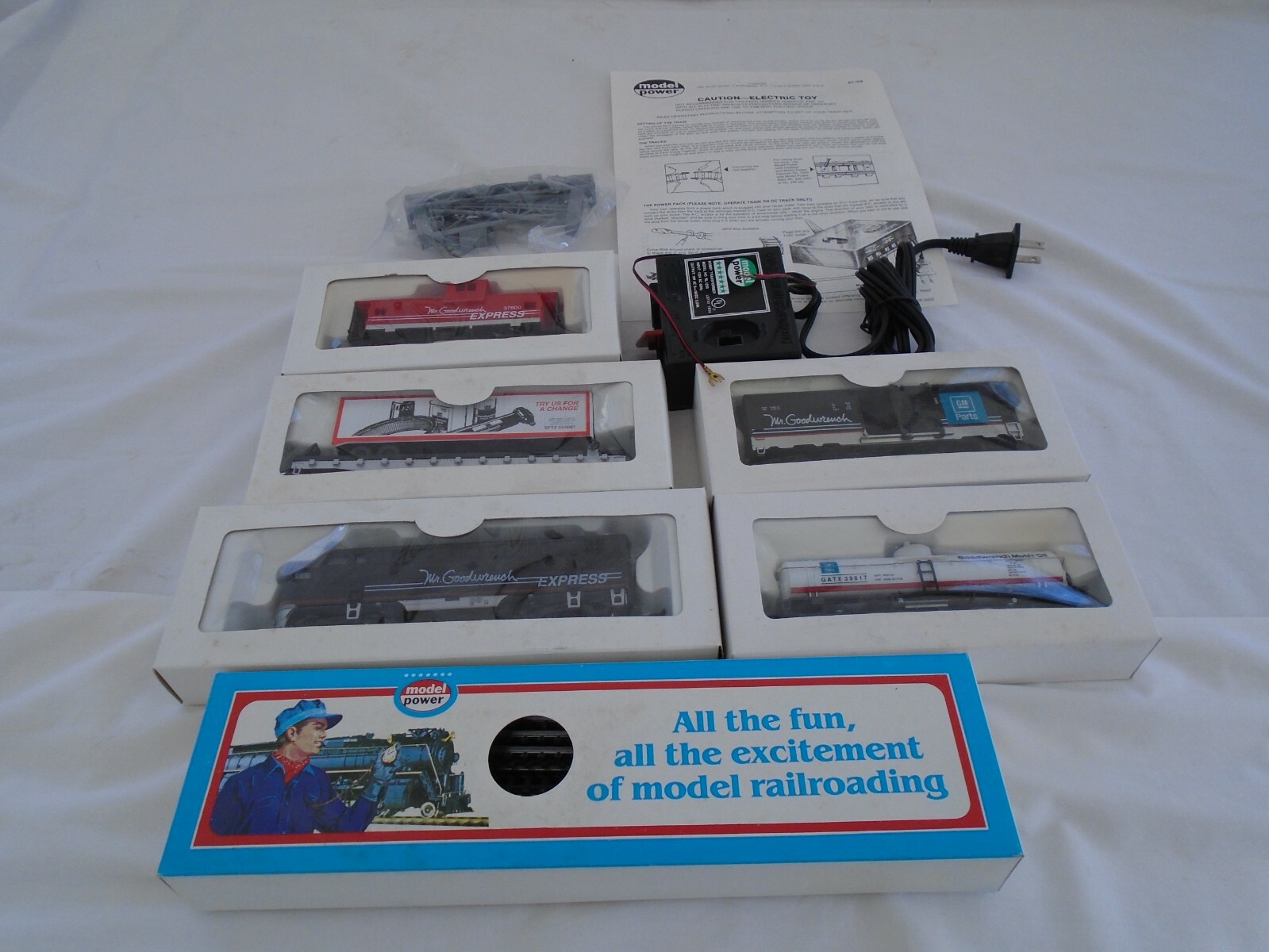 MODEL POWER HO SCALE READY-TO-RUN TRAIN SET COLLECTORS GUILD MR ...