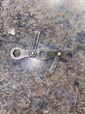 Vintage Magneto Distributor Ignition Points Wrench Breaker & SPARK PLUG ...