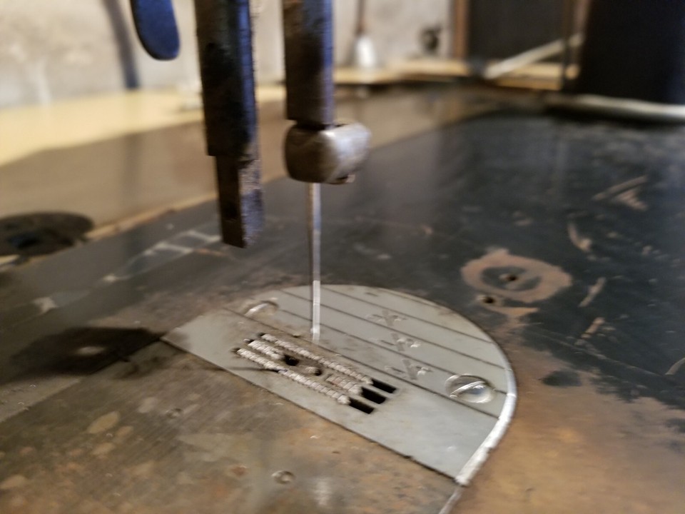 Vintage Singer 241-12 High Speed Industrial Sewing Machine with Table ...