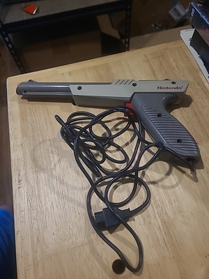 Original 1985 Nintendo NES Zapper Duck Hunt Gun NES-005 Gray | eBay