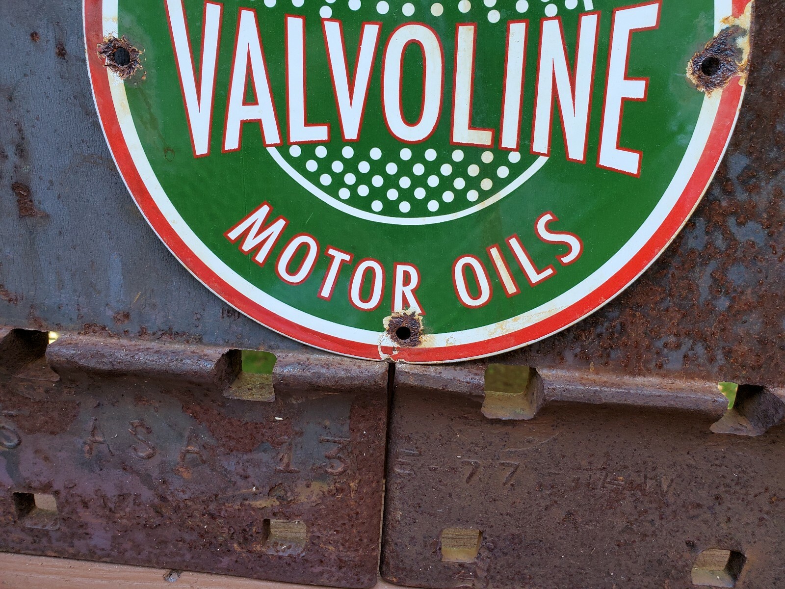 VINTAGE "VALVOLINE MOTOR OILS SINCE 1873" 9" PORCELAIN METAL GASOLINE ...