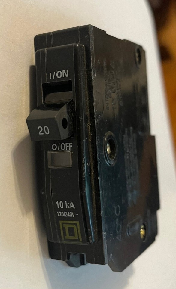 SQUARE D QO120, CIRCUIT BREAKER, 20 AMP, 1 POLE, 120/240V, 1 PC (X13382 ...