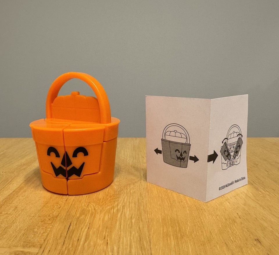 McDonald’s 2026 Changeables Happy Meal Toy #5 - BOO BOT | eBay