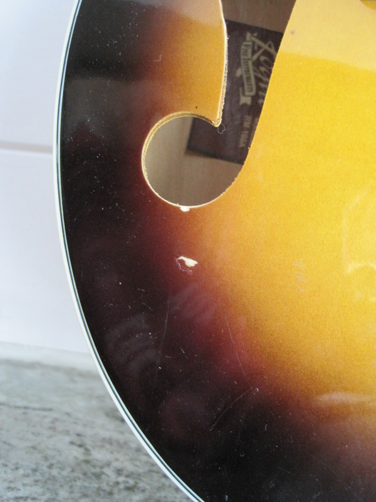 ROGUE Fine Instruments Starter Mandolin RM-100A ~ See photos ~ 2 Issues ...