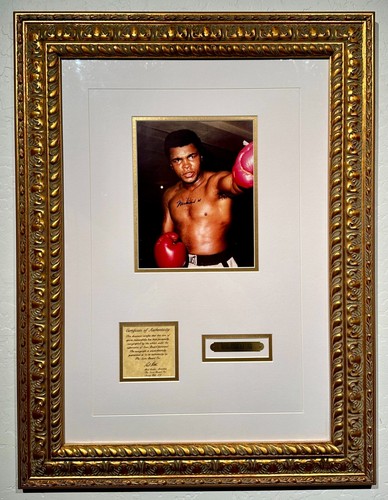 MUHAMMAD ALI SIGNED PHOTO FRAMED AUTOGRAPH AUTO COA | eBay