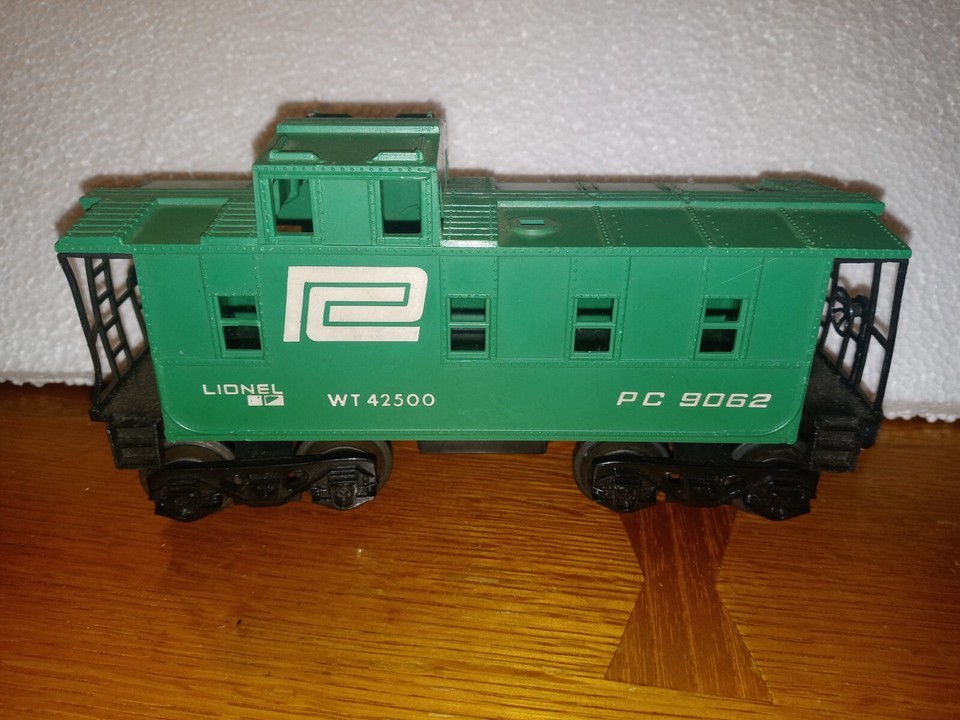 VINTAGE LIONEL TRAIN CARS UP 9020 PC 9062 GN 9011 9142 LOT OF 4 | eBay