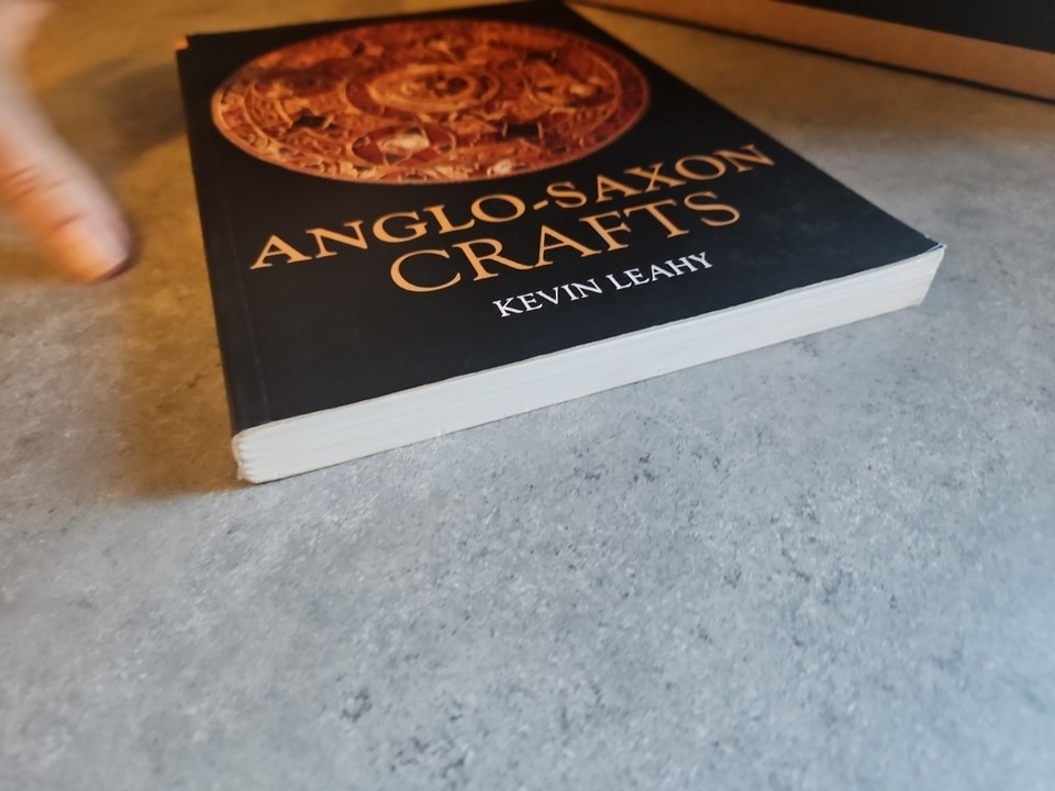 Anglo-Saxon Crafts by Kevin Leahy (2003, Trade Paperback) 9780752429045 ...