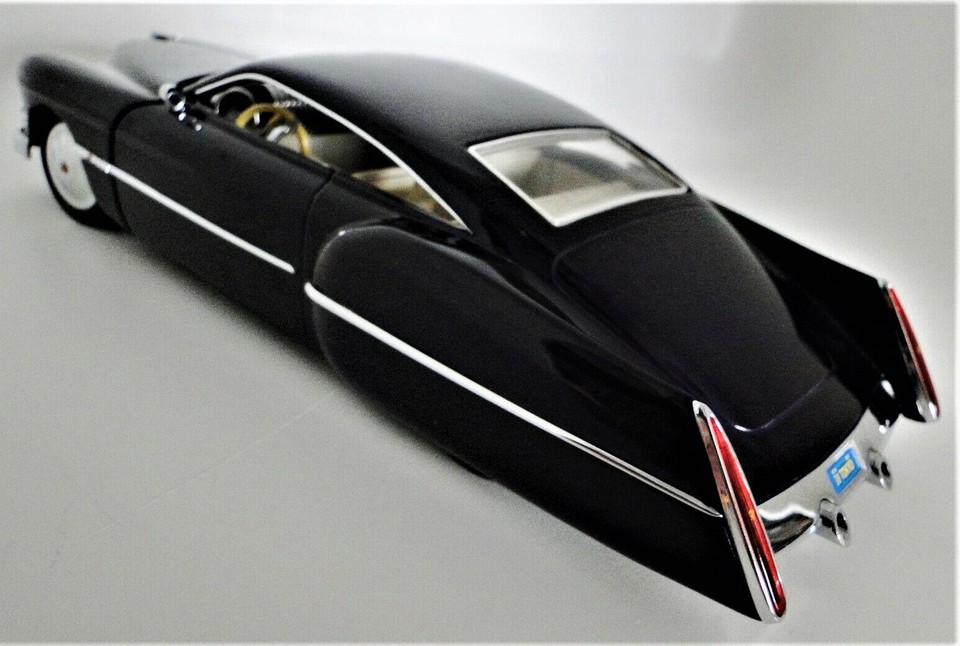 Ferrari 1:24 Race Car Racing 18 Racer Hot Rod 12 Classic Metal Body ...