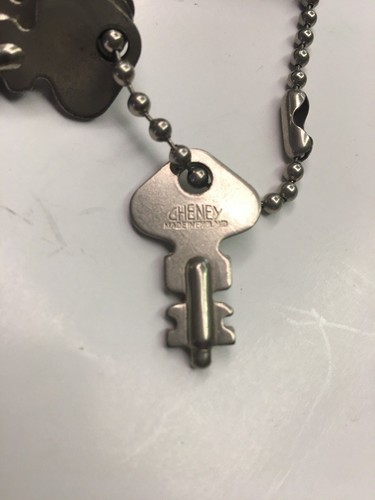 Portfolio Briefcase Keys Franzen Presto Wear Best Cheney Crest Lock Co ...