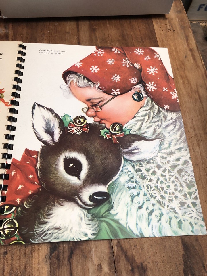 Velvet Eyes Santa's Little Helper Reindeer Christmas Illustrated Pop-Up ...