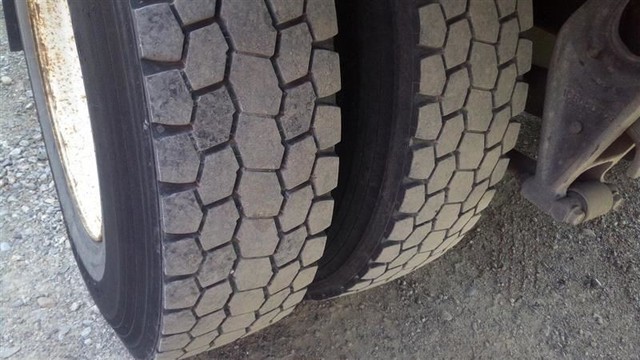 International Coolant Reservoir Tank 2002105C2 for sale online | eBay