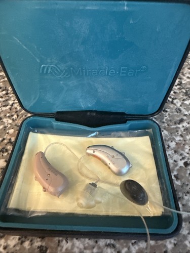 PAIR MIRACLE-EAR ME RIC DIGITAL HEARING AIDS | eBay