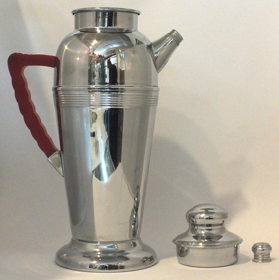 VINTAGE KEYSTONE WEAR CHROME COCKTAIL SHAKER W/ RED TRANSLUCENT ...