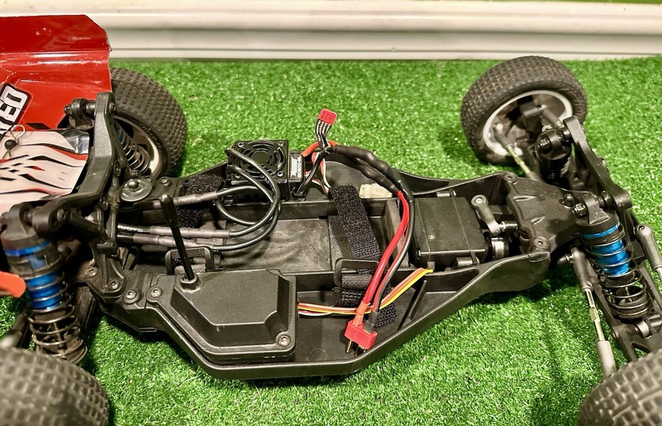 Team Associated RB10 2WD Brushless R/C Buggy w/Radio - Runs Great - 1/ ...