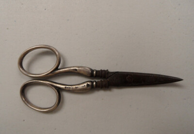 Antique 1923 Signed SIMONS BROS Curved 4" SEWING SCISSORS Manicure Vtg ...
