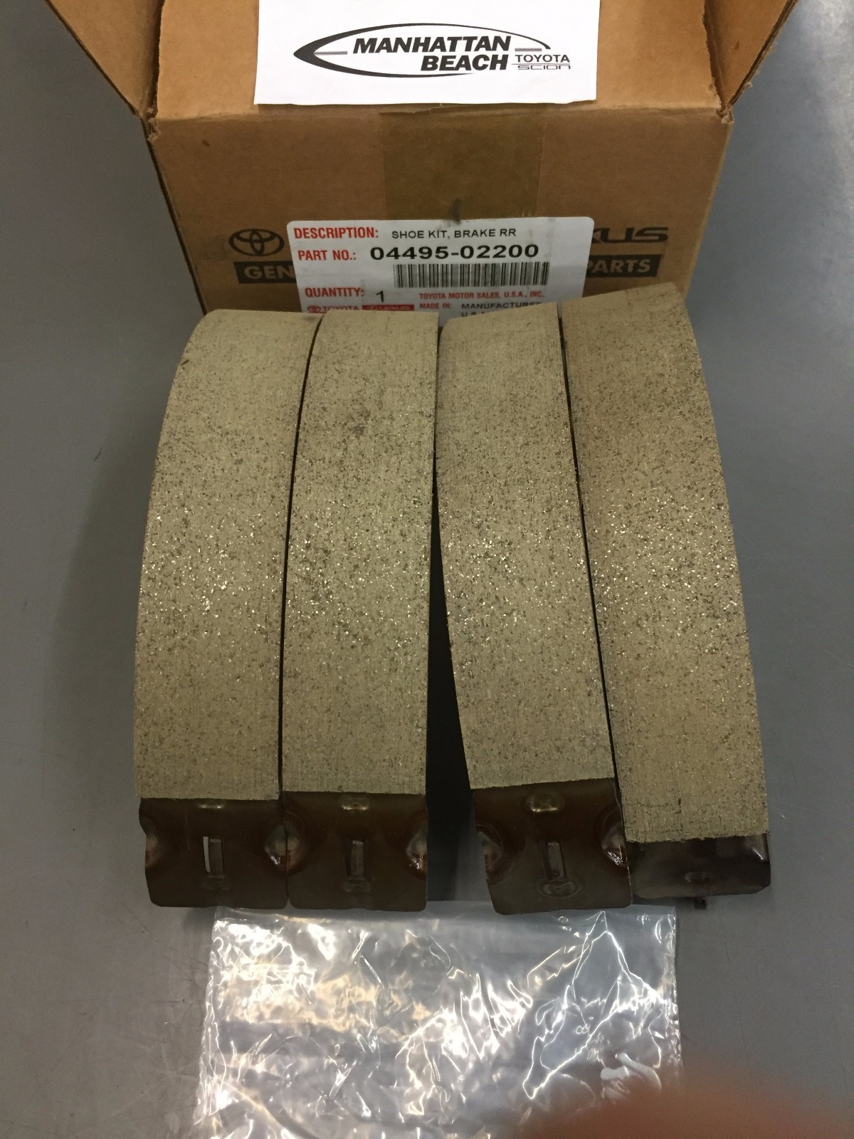 2009-2018 COROLLA (NORTH AMERICAN BUILT) Rear Brake Shoes 04495-02212 ...