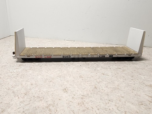 HO Scale SOO Line 50 ft Pulpwood Bulkhead Flat Car #5053 | eBay