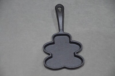 1x Gingerbread Man Cast Iron Skillet Brownie Maker Brand New 23cm x ...
