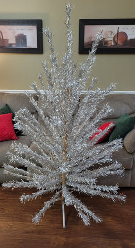 VTG Evergleam 6Ft 94 Branch Silver Stainless Aluminum Christmas Tree W ...