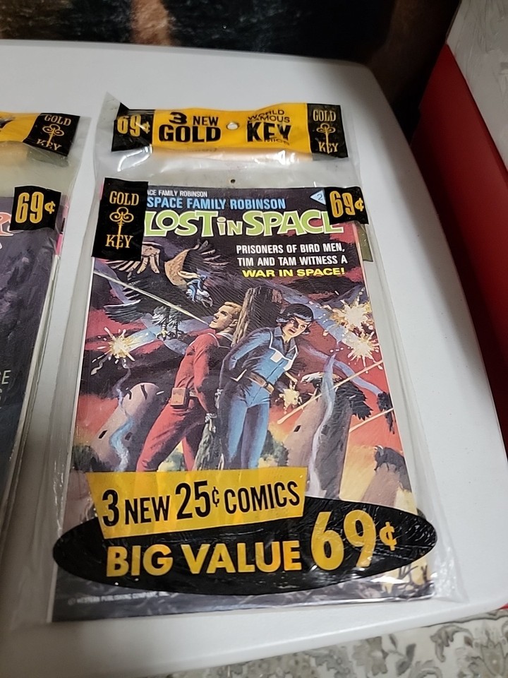 Vintage Gold Key Comic Book 3 pack Lot Of 2 Lost In Space, Twilight ...