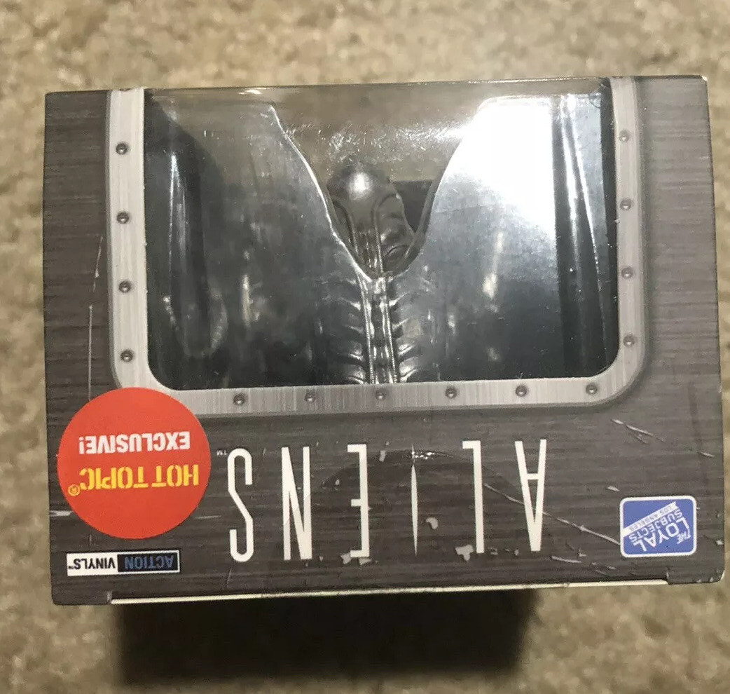 Aliens Chrome Metallic Xenomorph Loyal Subjects Hot Topic Exclusive ...