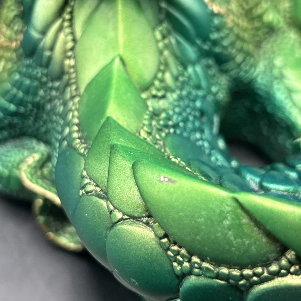 Windstone Editions Emerald Mother Dragon Lying Down Peña RC1 | eBay