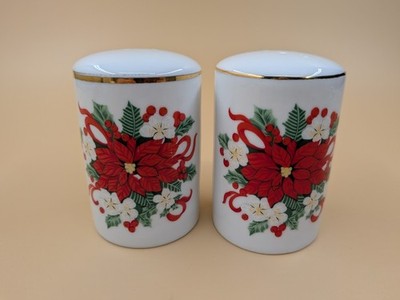 Christmas Poinsettia Salt & Pepper Shaker Set With Gold Accent. | eBay