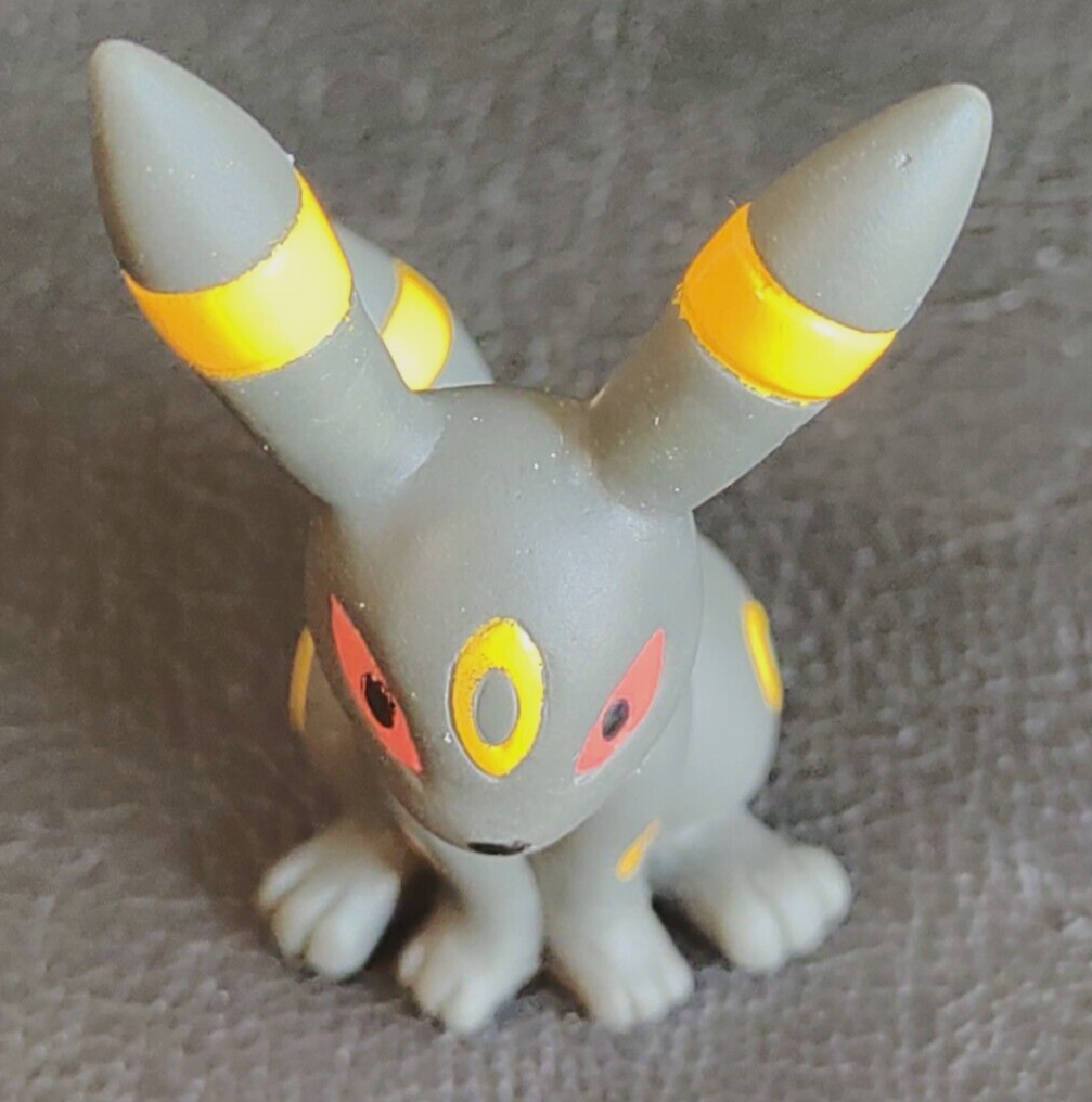 Umbreon Pokemon Finger Puppet Mini Figure Nintendo Vintage Bandai ...