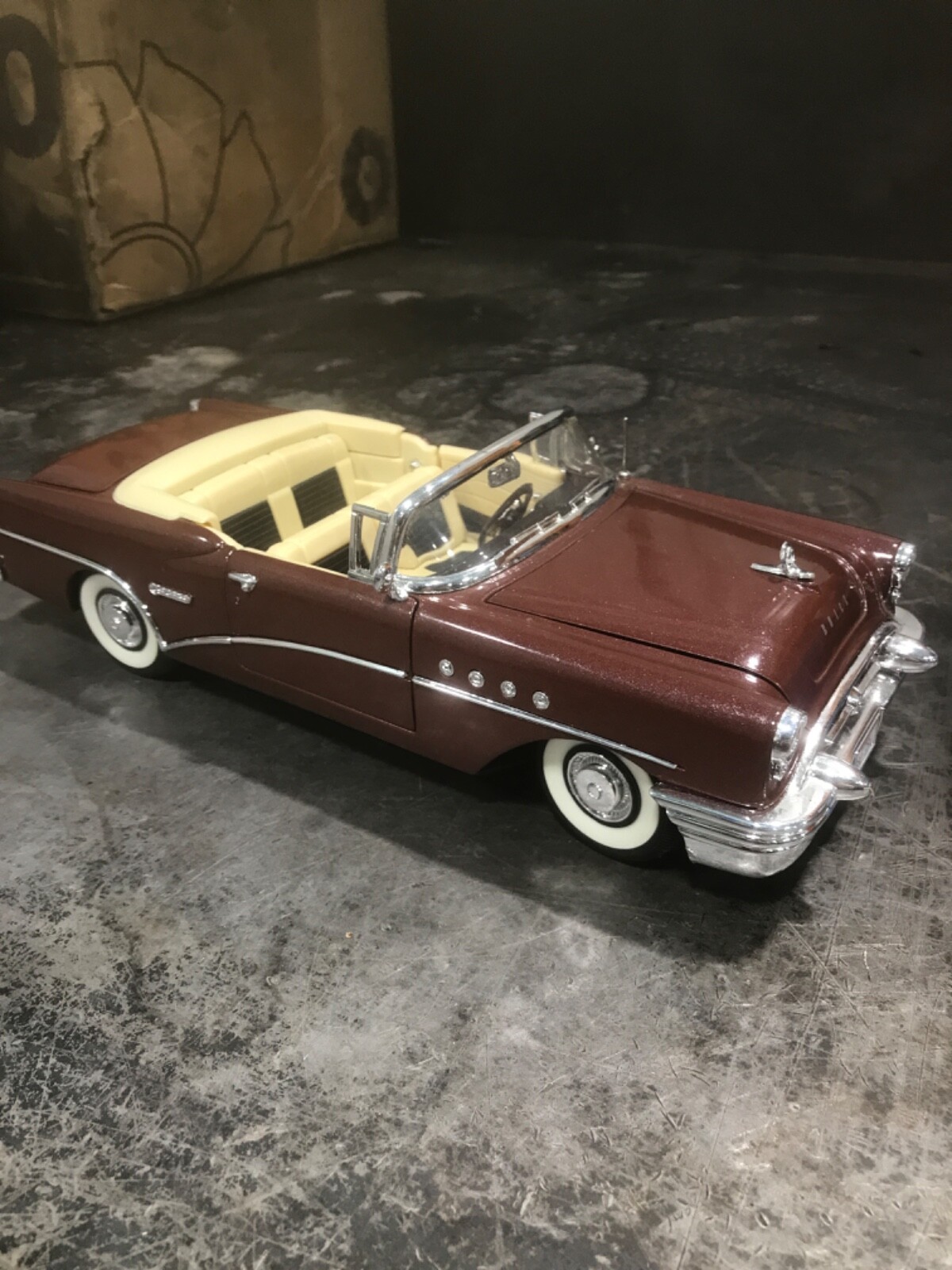 Buick Century Convertible 1955 Mira Solido Classics Collectible 1:18 ...