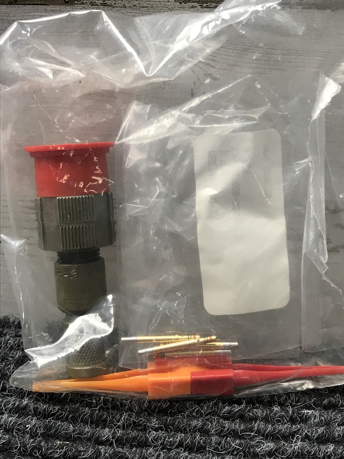 New Lot of 2 Connector Kit MS27488-20-1 w/ pins LP-597808-355 Amphenol ...