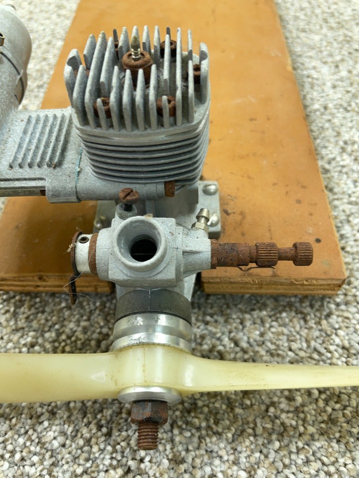 46 Nitro Airplane Engine with Muffler and Propeller UNBRANDED | eBay