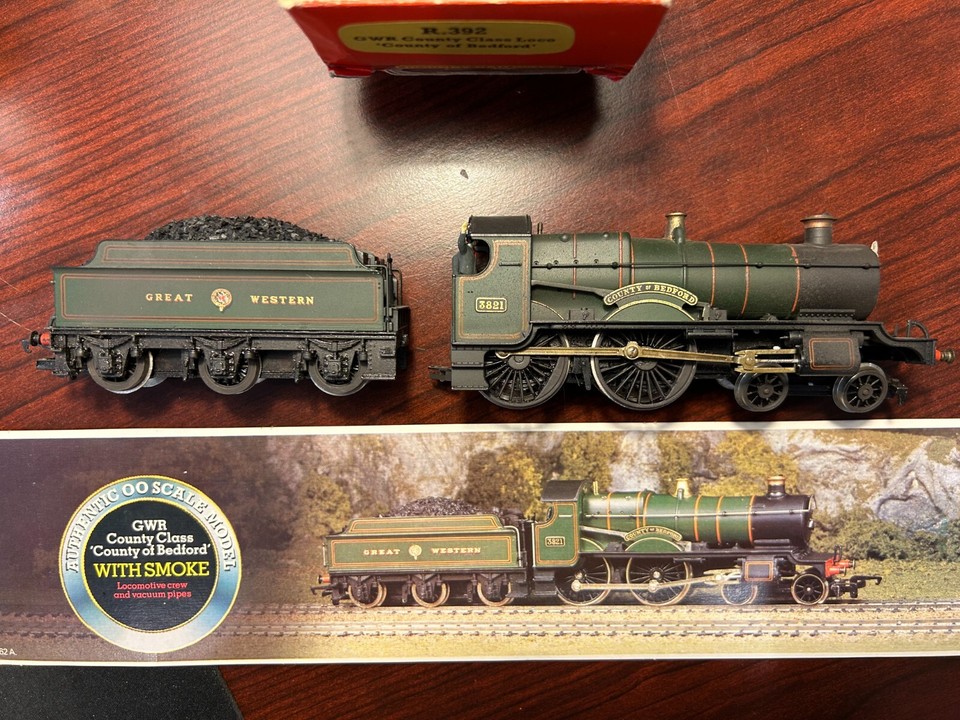 Hornby OO Gauge Locomotive R.392 GWR County Class Loco-County of ...