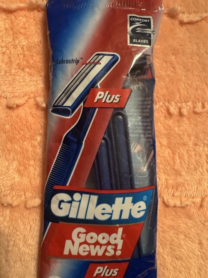 LOT OF 6 ~ Men’s GILLETTE GOOD NEWS PLUS Disposables Razors ~ 2 PACK ...