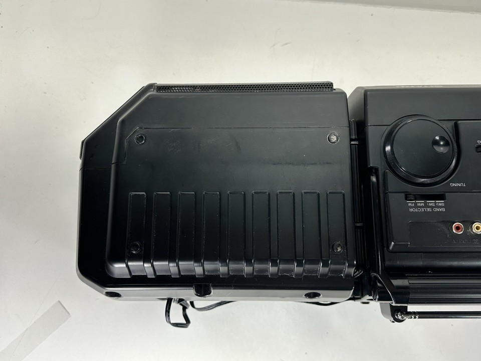 SHARP WF-T380 AM FM SW RADIO DUAL CASSETTE SURROUND BOOMBOX X-BASS FREE ...