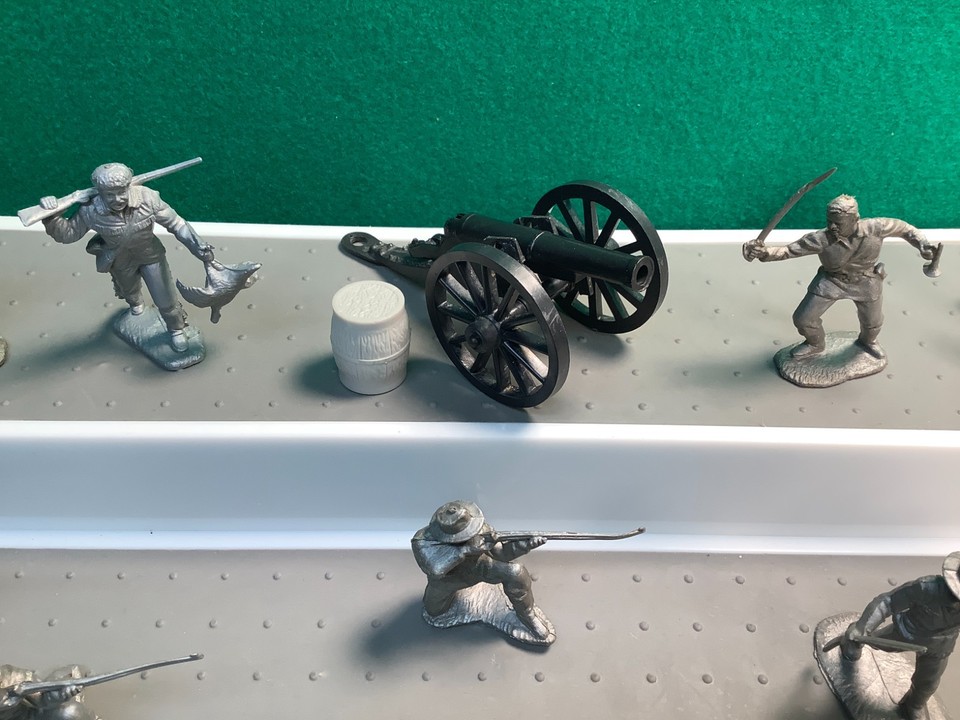 VINTAGE MARX FORT APACHE PLAY SET 54MM CANNON & DEFENDERS IN SILVER COLOR | eBay