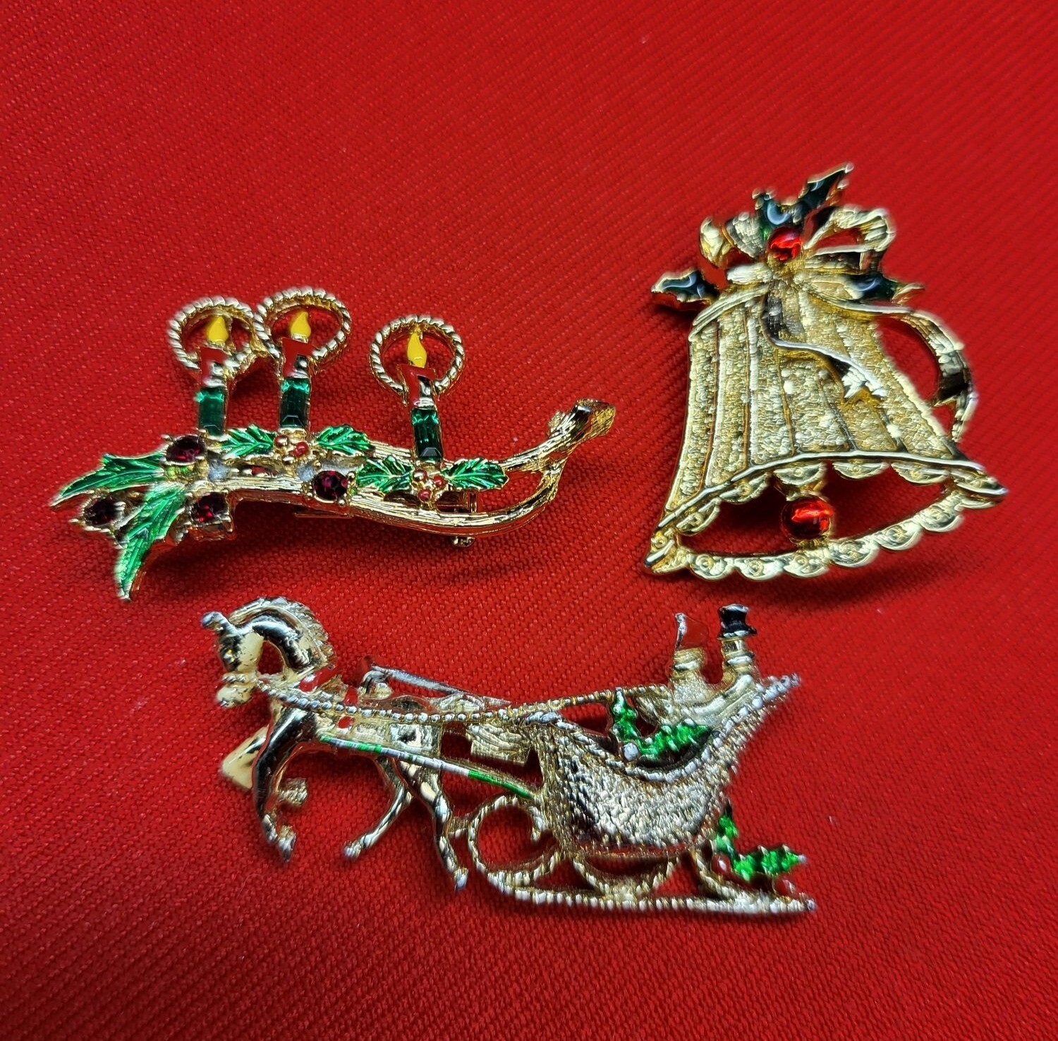 Vintage Christmas Pins/ Brooches Set of 3 Christmas Sleigh, Bell ...