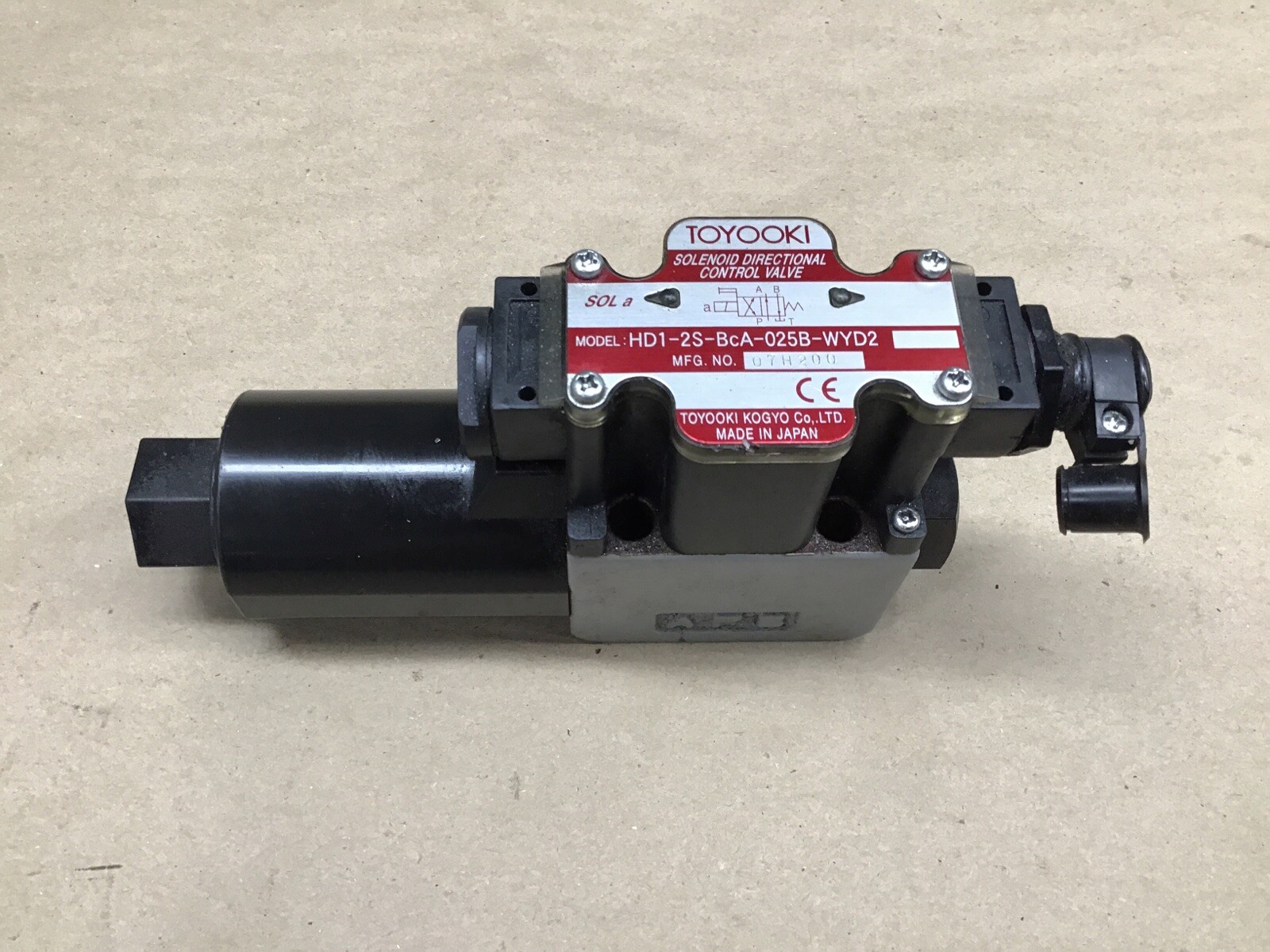 TOYOOKI DIRECTIONAL CONTROL VALVE HD1-2S-BCA-025B-WYD2 #59C14PR4 | eBay