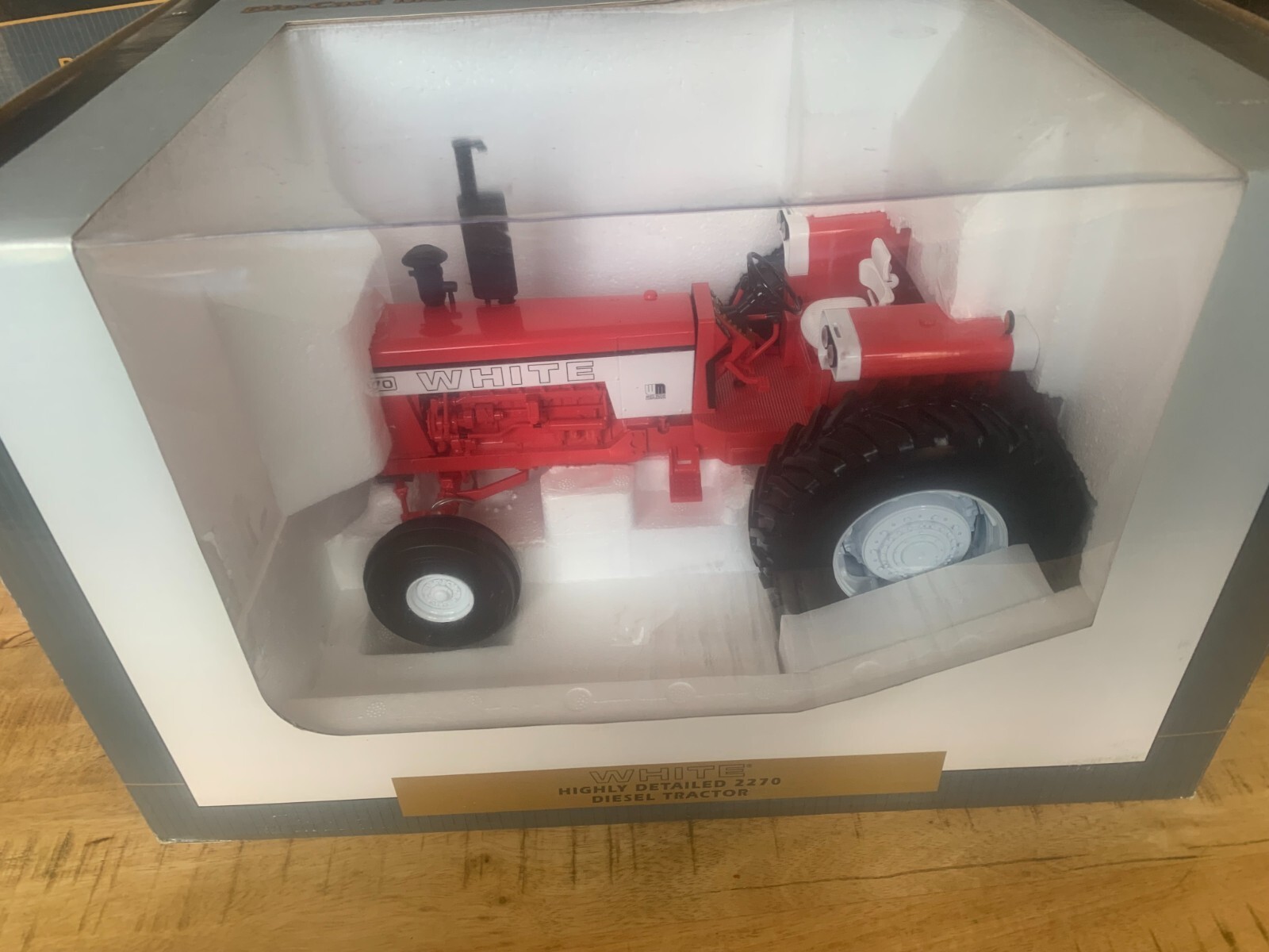 1/16 SPECAST WHITE 2270 DIESEL TRACTOR | eBay
