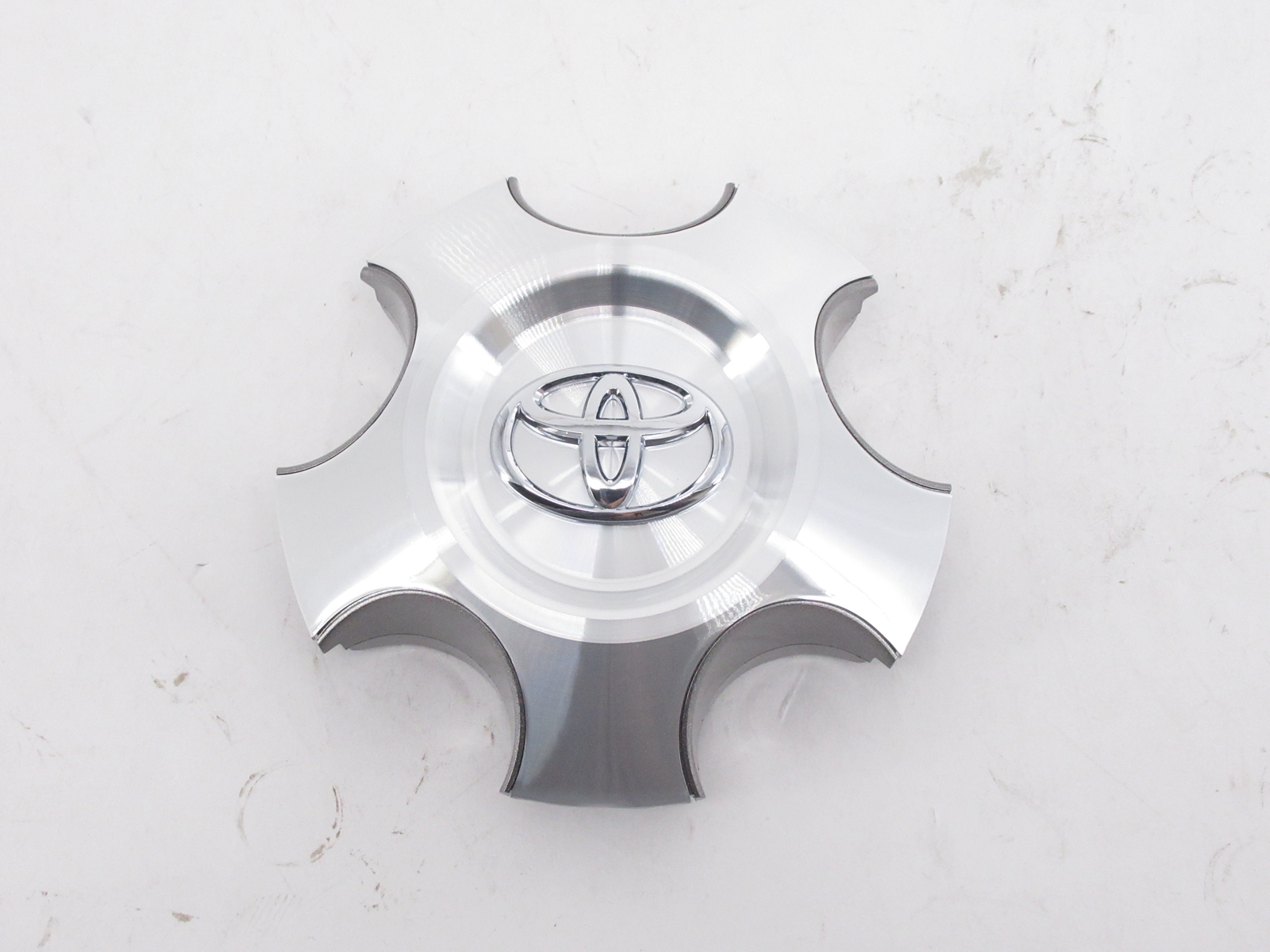 Genuine OEM Toyota 42603-0C110 Wheel Cover Center Hub Cap Ornament | eBay