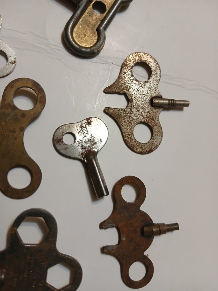 ANTIQUE VINTAGE CLOCK KEY LOT Of 50 KEYS BRASS METAL VARIOUS TYPES | eBay